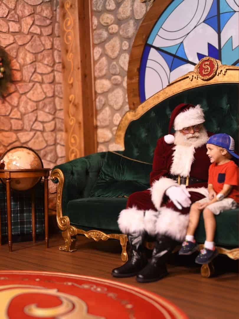 Best Places to See Santa Claus in Orlando with Kids - Free Photos ...