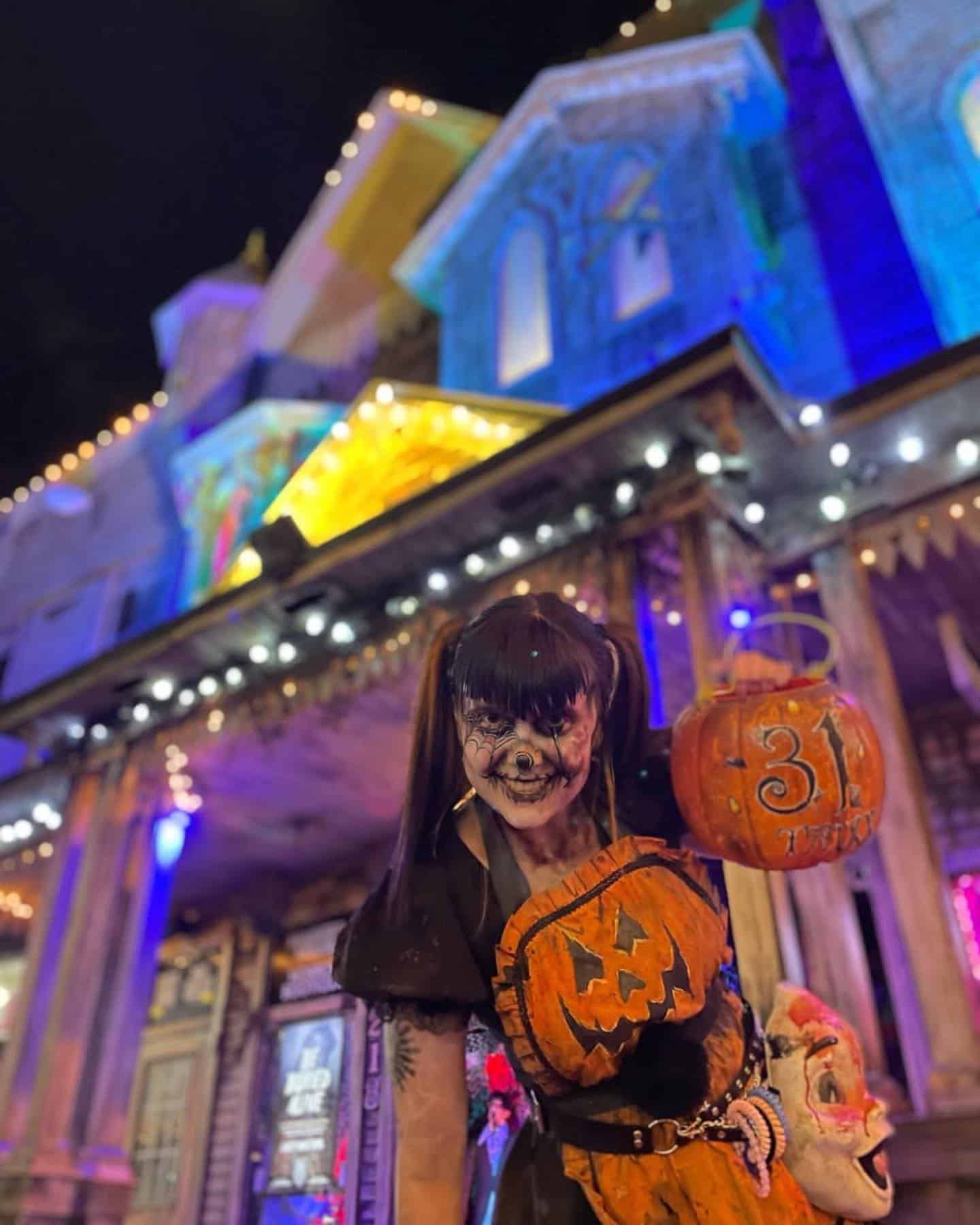 7 Orlando Haunted Houses That Are Okay for Kids (Tweens and Teens ...
