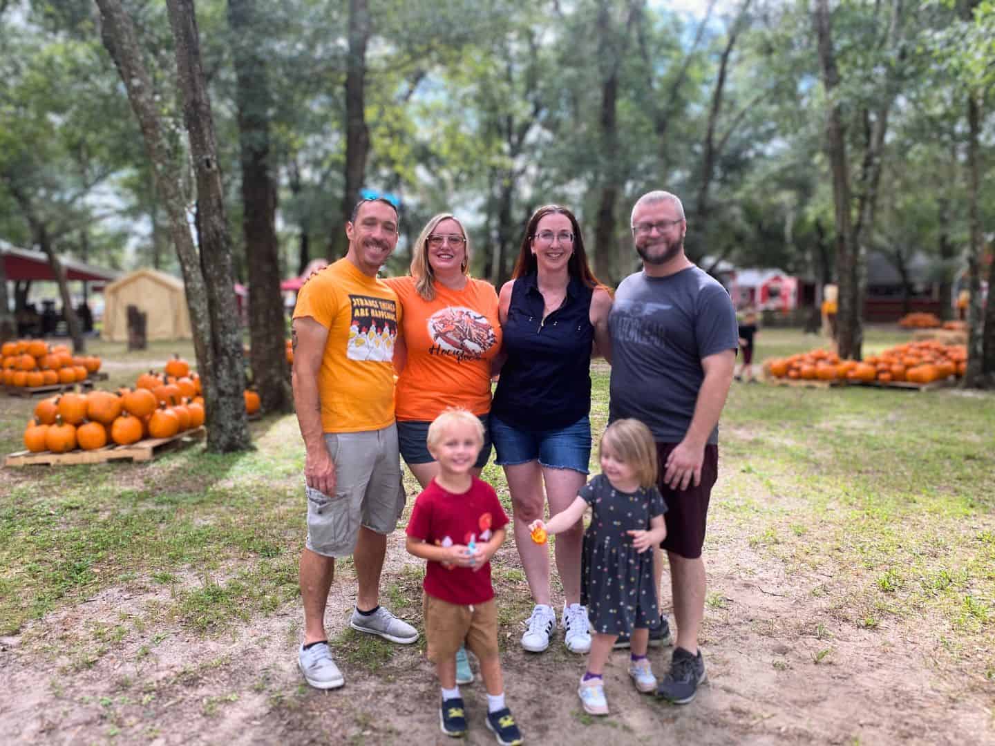 10 Precious Pumpkin Patches in Orlando for Family Photos - Orlando Parenting Magazine