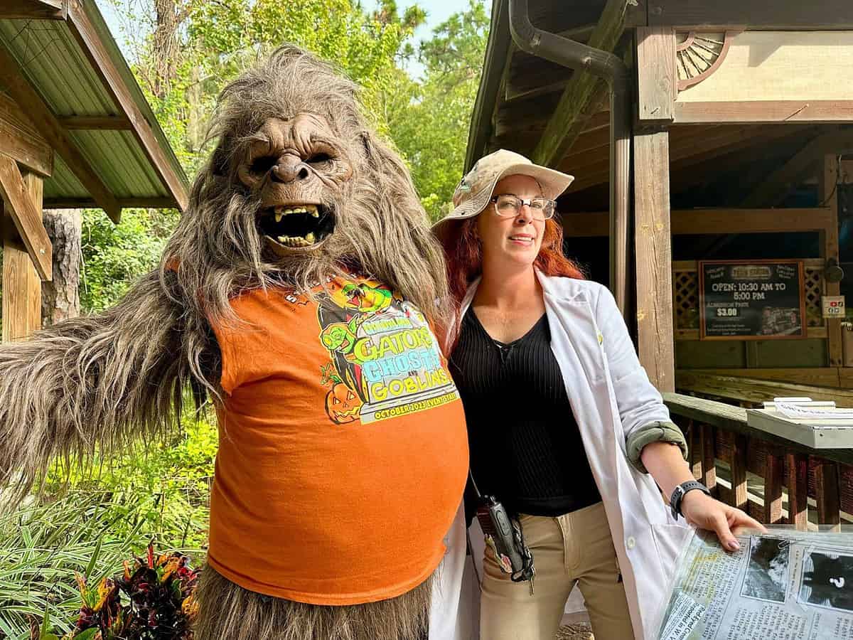 What to Expect at Gators, Ghosts, and Goblins Gatorland Halloween Event - Family Friendly Haunts ...