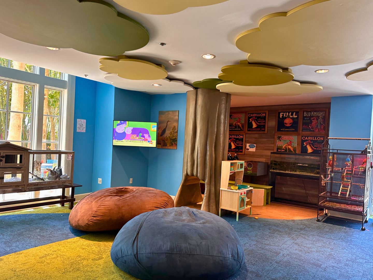 Hotels Near Disney World with Awesome Kids Clubs - Orlando Parenting ...