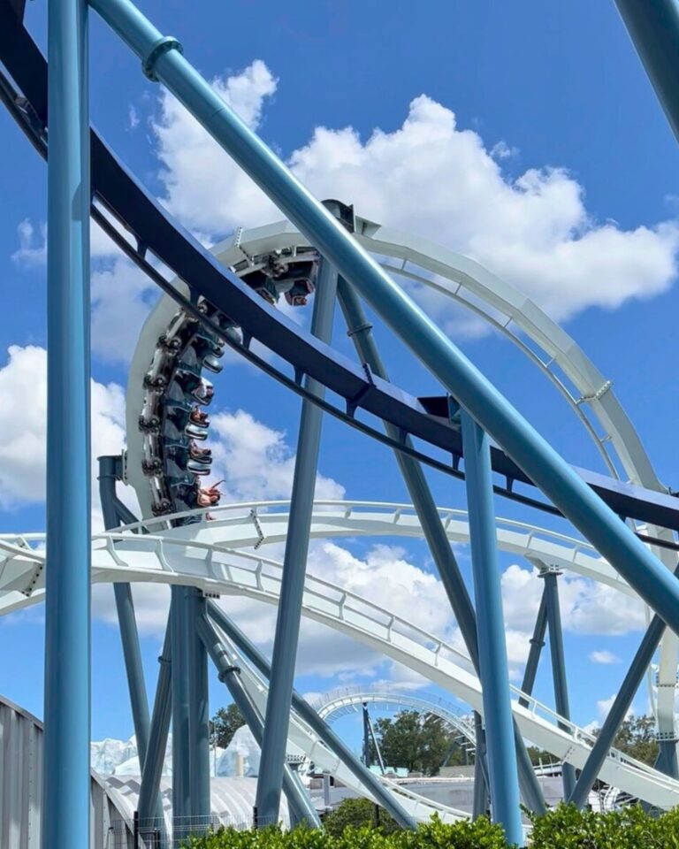 SeaWorld Orlando Unveils World’s First Fully Immersive Arctic Flying ...