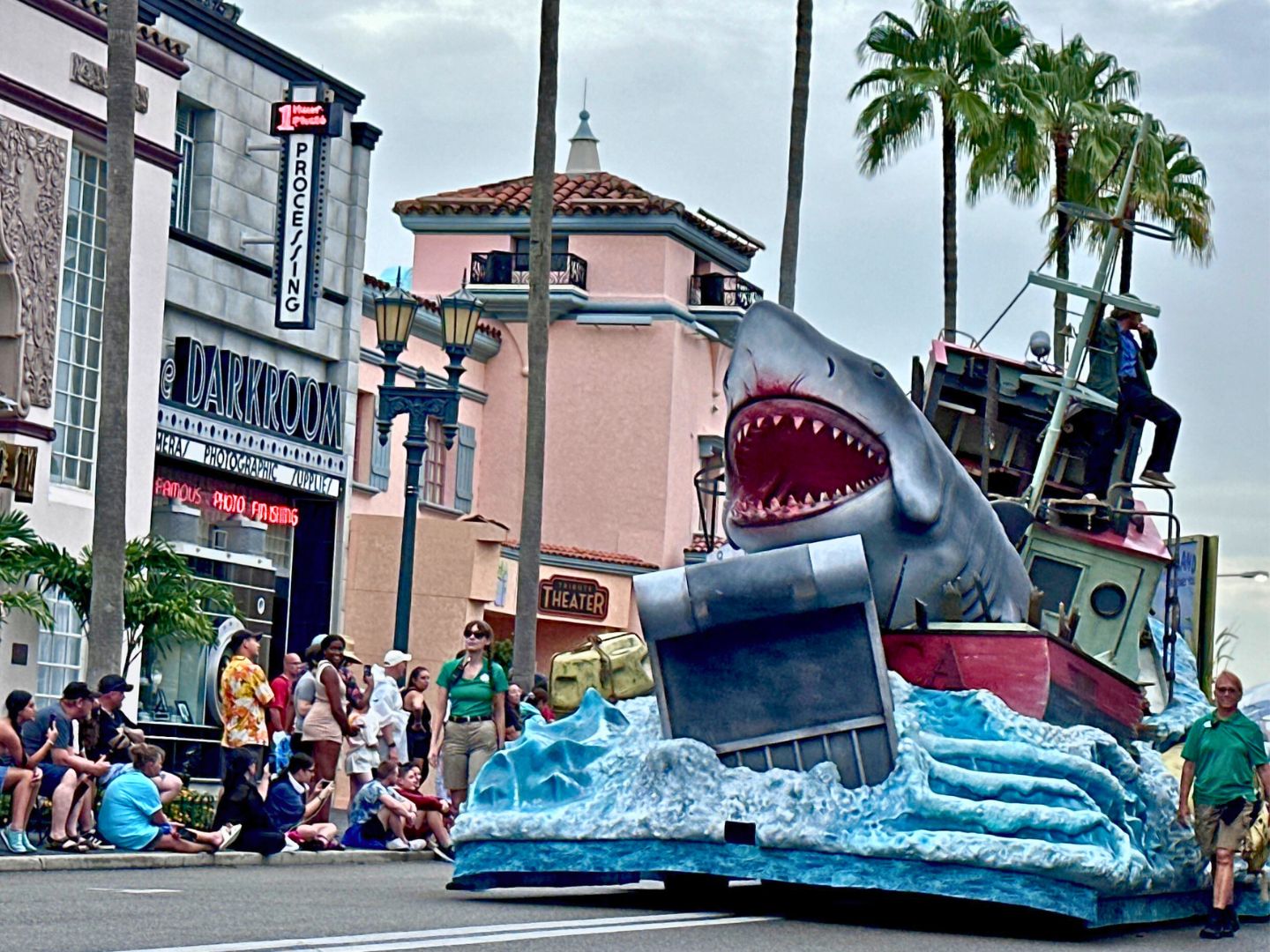 Expert Tips for Seeing Universal Orlando's New Mega Movie Parade With ...