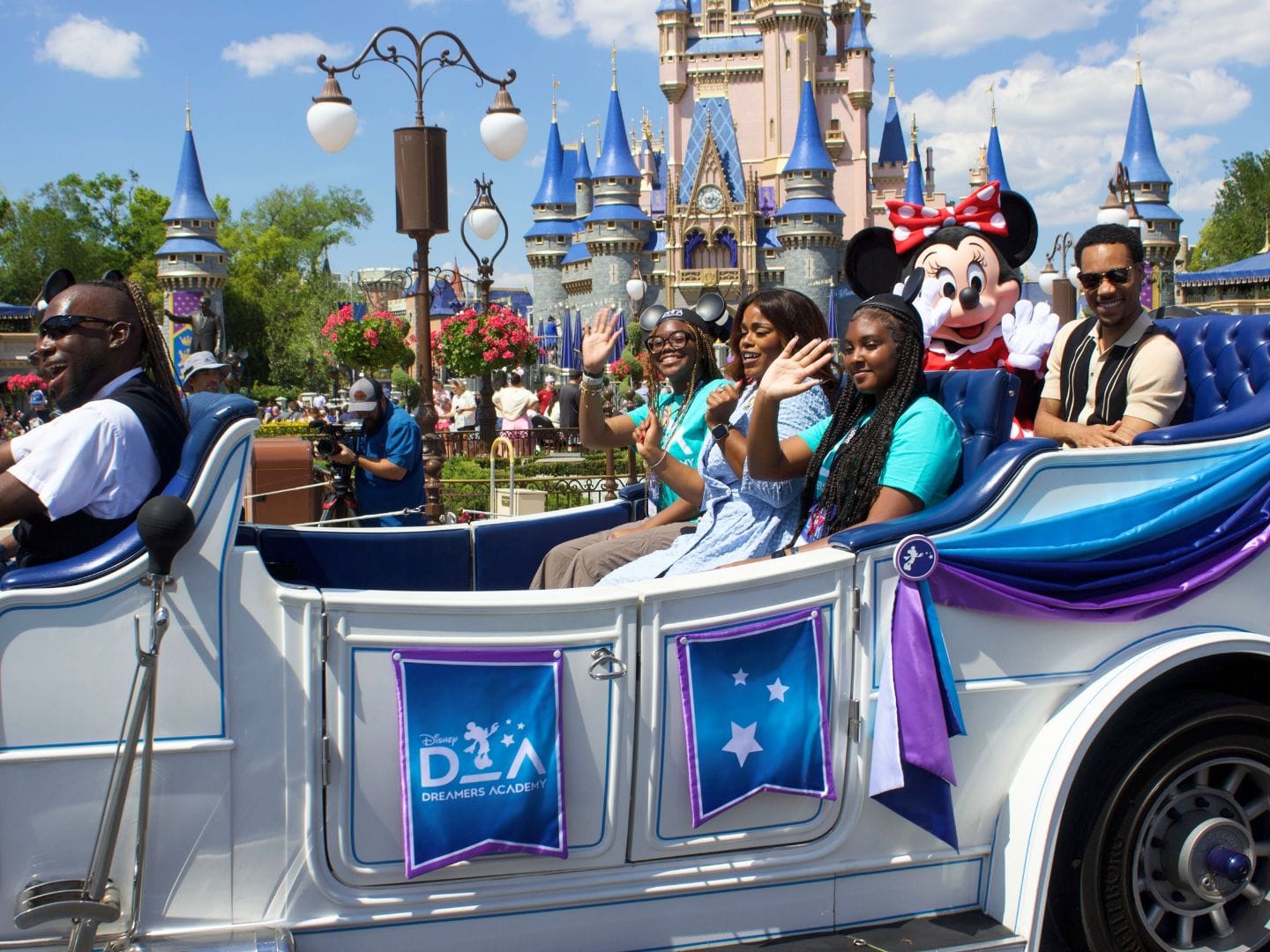 Inside Disney Dreamers Academy: Why Orlando Parents Should Pay ...
